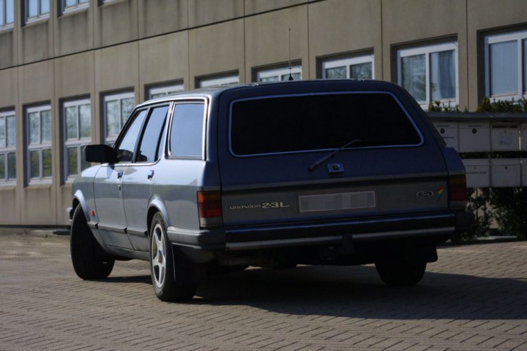 The 1985 Ford Granada 2.8L V6 automatic.